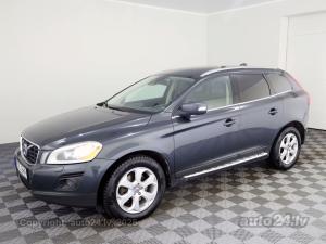Pelēks Volvo XC60 2010 Tallina, ar dzinēja tilpumu 2.40 L un nobraukumu 255 tūkst. km par 5999 €, foto 2 vietnē AUTOMOTO.COM.LV