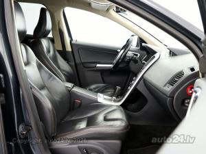 Pelēks Volvo XC60 2010 Tallina, ar dzinēja tilpumu 2.40 L un nobraukumu 255 tūkst. km par 5999 €, foto 6 vietnē AUTOMOTO.COM.LV