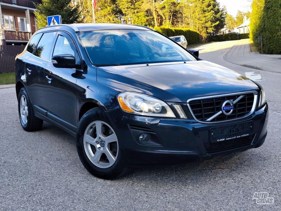 Pelēks Volvo XC60 2010 Anykščiai, ar dzinēja tilpumu 2.40 L un nobraukumu 320 tūkst. km par 6999 €, foto 1 vietnē AUTOMOTO.COM.LV
