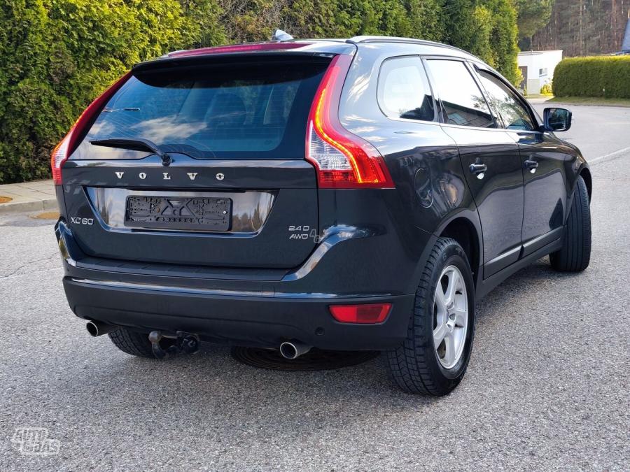 Pelēks Volvo XC60 2010 Anykščiai, ar dzinēja tilpumu 2.40 L un nobraukumu 320 tūkst. km par 6999 €, foto 4 vietnē AUTOMOTO.COM.LV