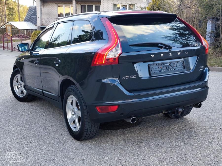 Pelēks Volvo XC60 2010 Anykščiai, ar dzinēja tilpumu 2.40 L un nobraukumu 320 tūkst. km par 6999 €, foto 5 vietnē AUTOMOTO.COM.LV