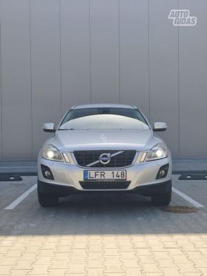 Pelēks Volvo XC60 2010 Viļņa, ar dzinēja tilpumu 2.40 L un nobraukumu 313 tūkst. km par 6500 €, foto 3 vietnē AUTOMOTO.COM.LV