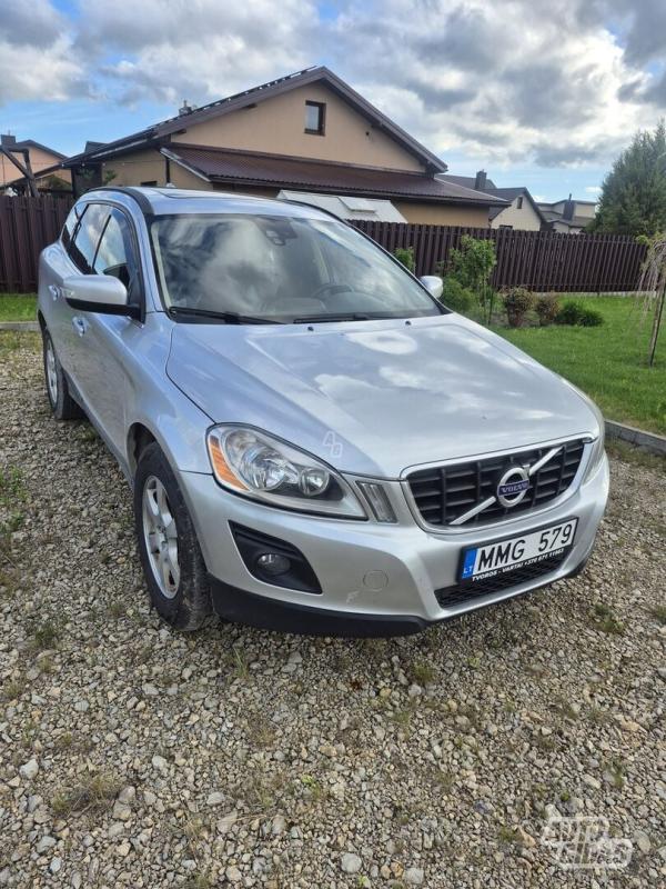 Grey Volvo XC60 2010 in Panevezys, with an engine capacity of 2.40 L and mileage of 347 thousand km for 6500 €, photo 3 on AUTOMOTO.COM.LV