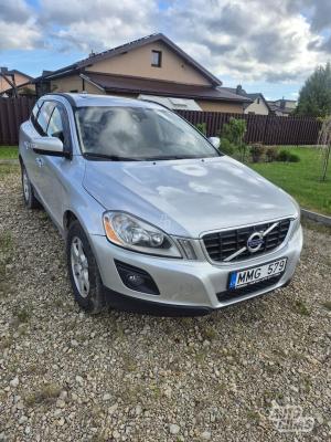 Pelēks Volvo XC60 2010 Panevēža, ar dzinēja tilpumu 2.40 L un nobraukumu 347 tūkst. km par 6500 €, foto 4 vietnē AUTOMOTO.COM.LV