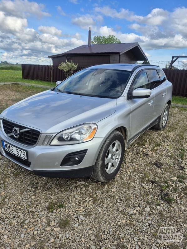 Grey Volvo XC60 2010 in Panevezys, with an engine capacity of 2.40 L and mileage of 347 thousand km for 6500 €, photo 4 on AUTOMOTO.COM.LV