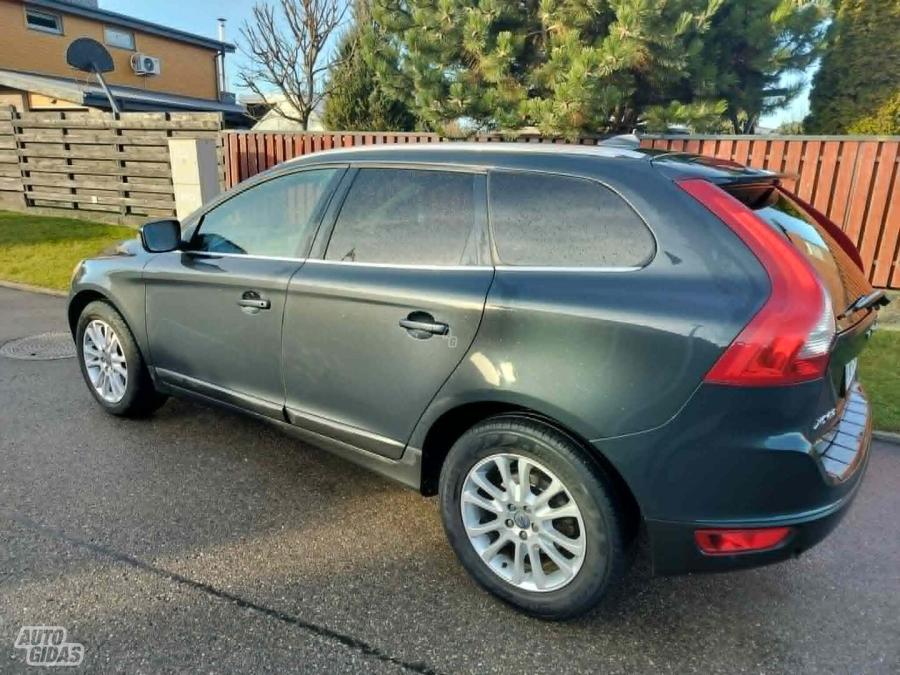 Pelēks Volvo XC60 2010 Kauņa, ar dzinēja tilpumu 2.40 L un nobraukumu 297 tūkst. km par 6500 €, foto 4 vietnē AUTOMOTO.COM.LV