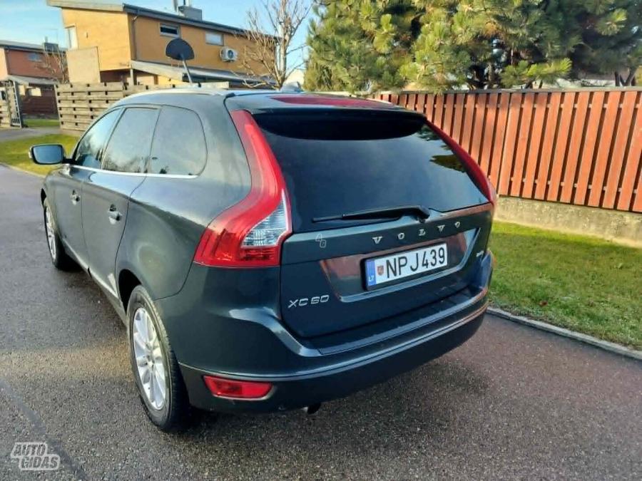 Pelēks Volvo XC60 2010 Kauņa, ar dzinēja tilpumu 2.40 L un nobraukumu 297 tūkst. km par 6500 €, foto 7 vietnē AUTOMOTO.COM.LV