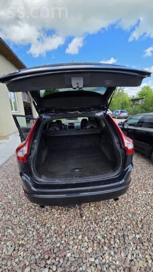 Pelēks Volvo XC60 2010 Bauska, ar dzinēja tilpumu 2.40 L un nobraukumu 437 tūkst. km par 6200 €, foto 7 vietnē AUTOMOTO.COM.LV