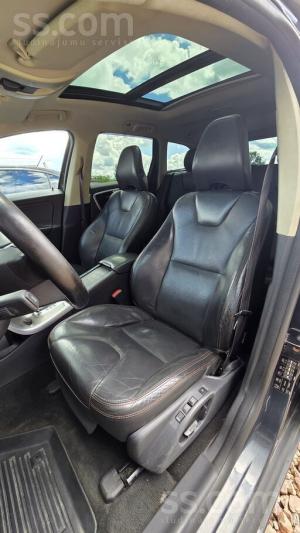 Pelēks Volvo XC60 2010 Bauska, ar dzinēja tilpumu 2.40 L un nobraukumu 437 tūkst. km par 6200 €, foto 8 vietnē AUTOMOTO.COM.LV