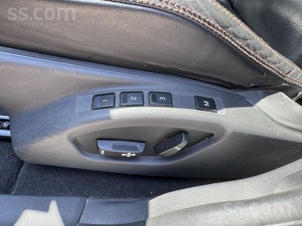 Grey Volvo XC60 2010 in Riga, with an engine capacity of 2.40 L and mileage of 296 thousand km for 7990 €, photo 7 on AUTOMOTO.COM.LV