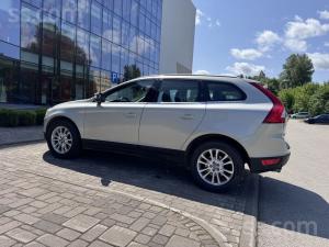 Pelēks Volvo XC60 2010 Rīga, ar dzinēja tilpumu 2.40 L un nobraukumu 296 tūkst. km par 7990 €, foto 10 vietnē AUTOMOTO.COM.LV
