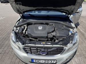 Pelēks Volvo XC60 2010 Rīga, ar dzinēja tilpumu 2.40 L un nobraukumu 296 tūkst. km par 7990 €, foto 20 vietnē AUTOMOTO.COM.LV
