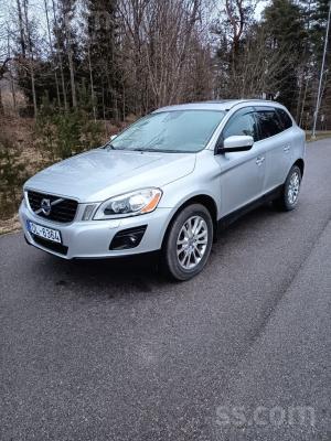 Grey Volvo XC60 2010 in Madona, with an engine capacity of 2.40 L and mileage of 418 thousand km for 4200 €, photo  on AUTOMOTO.COM.LV