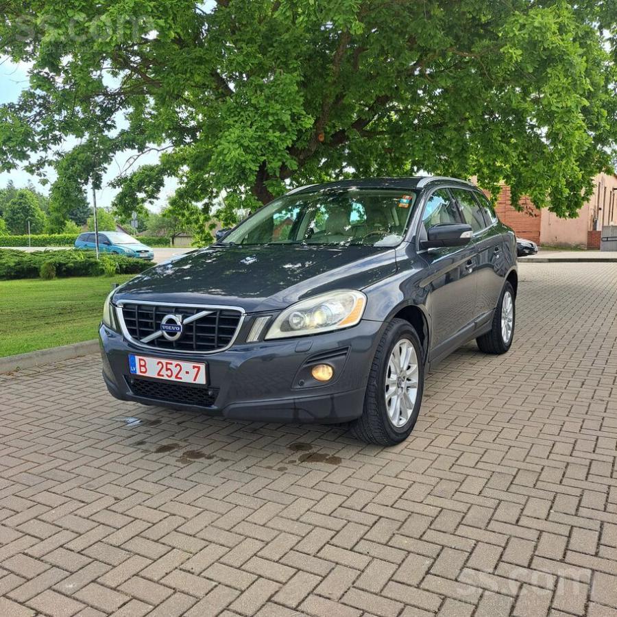 Pelēks Volvo XC60 2010 Rēzekne, ar dzinēja tilpumu 2.40 L un nobraukumu 0 tūkst. km par 6850 €, foto 1 vietnē AUTOMOTO.COM.LV
