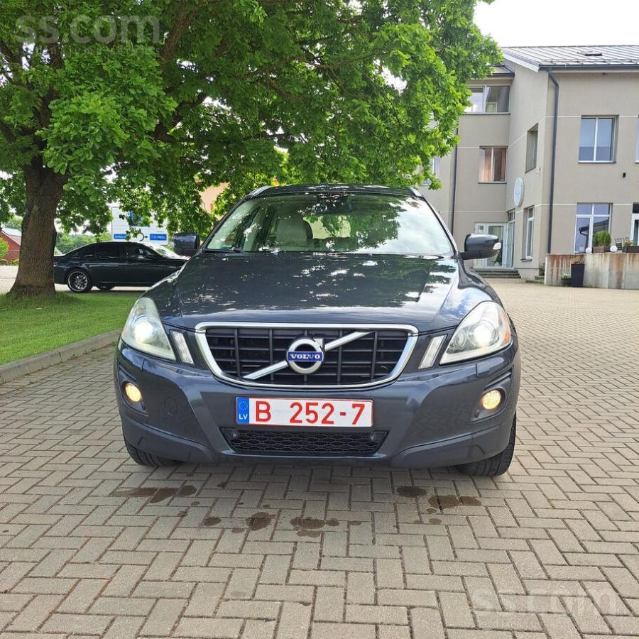 Pelēks Volvo XC60 2010 Rēzekne, ar dzinēja tilpumu 2.40 L un nobraukumu 0 tūkst. km par 6850 €, foto 3 vietnē AUTOMOTO.COM.LV