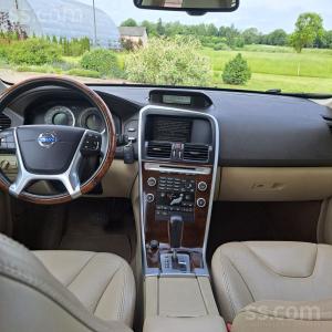 Pelēks Volvo XC60 2010 Rēzekne, ar dzinēja tilpumu 2.40 L un nobraukumu 0 tūkst. km par 6850 €, foto 9 vietnē AUTOMOTO.COM.LV