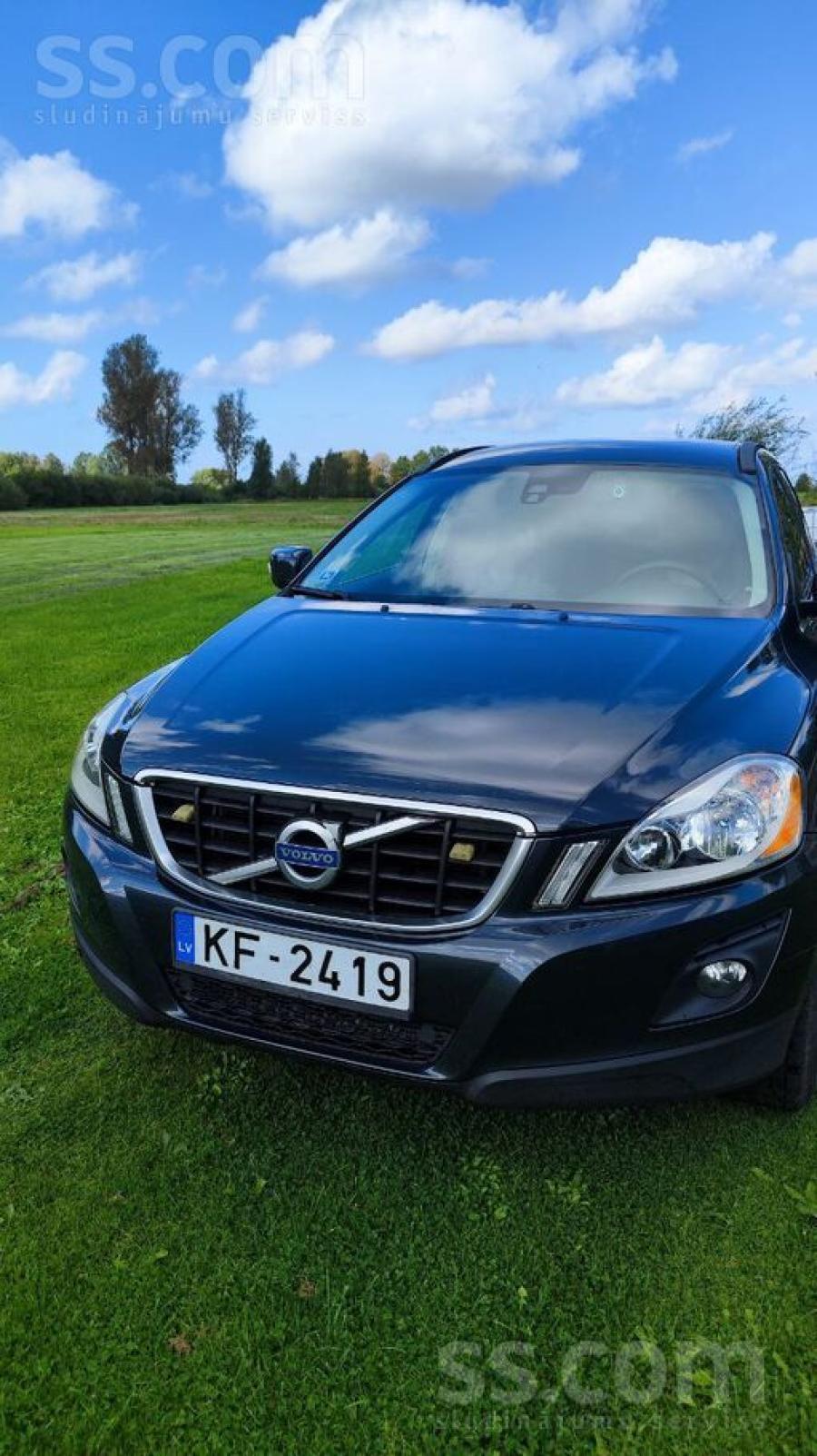 Pelēks Volvo XC60 2010 Ventspils, ar dzinēja tilpumu 2.40 L un nobraukumu 378 tūkst. km par 6000 €, foto 1 vietnē AUTOMOTO.COM.LV