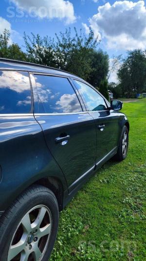 Pelēks Volvo XC60 2010 Ventspils, ar dzinēja tilpumu 2.40 L un nobraukumu 378 tūkst. km par 6000 €, foto 8 vietnē AUTOMOTO.COM.LV