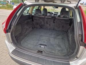 Grey Volvo XC60 2010 in Taurage, with an engine capacity of 2.40 L and mileage of 230 thousand km for 7700 €, photo 18 on AUTOMOTO.COM.LV