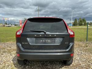 Pelēks Volvo XC60 2010 Saldus, ar dzinēja tilpumu 2.40 L un nobraukumu 234 tūkst. km par 8500 €, foto 7 vietnē AUTOMOTO.COM.LV