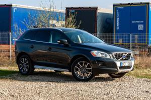Grey Volvo XC60 2010 in Riga, with an engine capacity of 2.40 L and mileage of 170 thousand km for 10495 €, photo  on AUTOMOTO.COM.LV