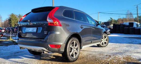 Pelēks Volvo XC60 2010 Rīga, ar dzinēja tilpumu 2.40 L un nobraukumu 278 tūkst. km par 7500 €, foto 2 vietnē AUTOMOTO.COM.LV
