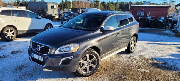 Pelēks Volvo XC60 2010 Rīga, ar dzinēja tilpumu 2.40 L un nobraukumu 278 tūkst. km par 7500 €, foto 4 vietnē AUTOMOTO.COM.LV