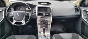 Pelēks Volvo XC60 2010 Rīga, ar dzinēja tilpumu 2.40 L un nobraukumu 278 tūkst. km par 7500 €, foto 8 vietnē AUTOMOTO.COM.LV