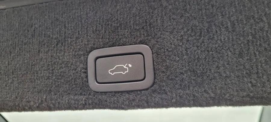 Pelēks Volvo XC60 2010 Rīga, ar dzinēja tilpumu 2.40 L un nobraukumu 205 tūkst. km par 9700 €, foto 22 vietnē AUTOMOTO.COM.LV