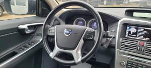Pelēks Volvo XC60 2010 Rīga, ar dzinēja tilpumu 2.40 L un nobraukumu 205 tūkst. km par 9700 €, foto 28 vietnē AUTOMOTO.COM.LV