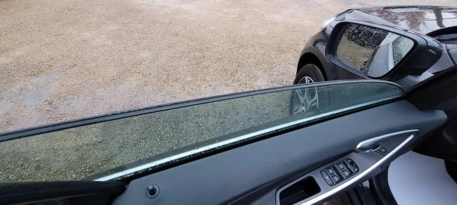 Pelēks Volvo XC60 2010 Rīga, ar dzinēja tilpumu 2.40 L un nobraukumu 205 tūkst. km par 9700 €, foto 29 vietnē AUTOMOTO.COM.LV