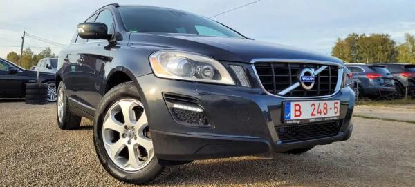 Pelēks Volvo XC60 2010 Rīga, ar dzinēja tilpumu 2.40 L un nobraukumu 225 tūkst. km par 10500 €, foto 1 vietnē AUTOMOTO.COM.LV
