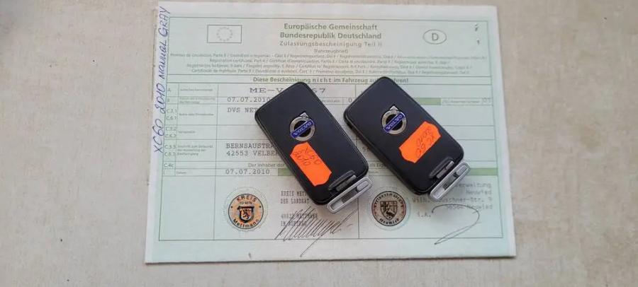 Серый Вольво ХС60 2010 в Рига, объемом двигателя 2.40 л и пробегом 225 тыс. км за 10500 €, фото 17 на AUTOMOTO.COM.LV