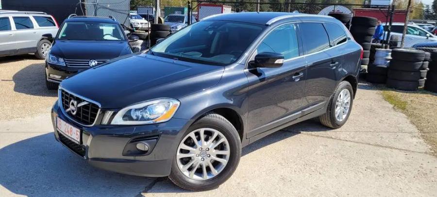 Pelēks Volvo XC60 2010 Rīga, ar dzinēja tilpumu 2.40 L un nobraukumu 226 tūkst. km par 10500 €, foto 3 vietnē AUTOMOTO.COM.LV