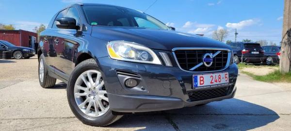 Pelēks Volvo XC60 2010 Rīga, ar dzinēja tilpumu 2.40 L un nobraukumu 226 tūkst. km par 10500 €, foto 5 vietnē AUTOMOTO.COM.LV