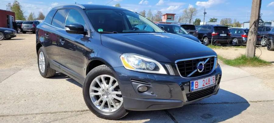 Pelēks Volvo XC60 2010 Rīga, ar dzinēja tilpumu 2.40 L un nobraukumu 226 tūkst. km par 10500 €, foto 7 vietnē AUTOMOTO.COM.LV
