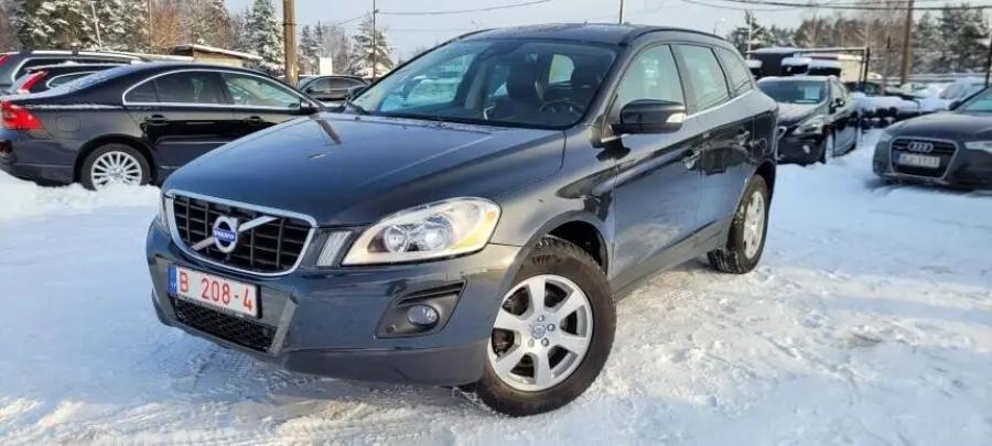 Pelēks Volvo XC60 2010 Rīga, ar dzinēja tilpumu 2.40 L un nobraukumu 214 tūkst. km par 10200 €, foto 1 vietnē AUTOMOTO.COM.LV