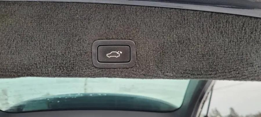 Pelēks Volvo XC60 2010 Rīga, ar dzinēja tilpumu 2.40 L un nobraukumu 214 tūkst. km par 10200 €, foto 17 vietnē AUTOMOTO.COM.LV