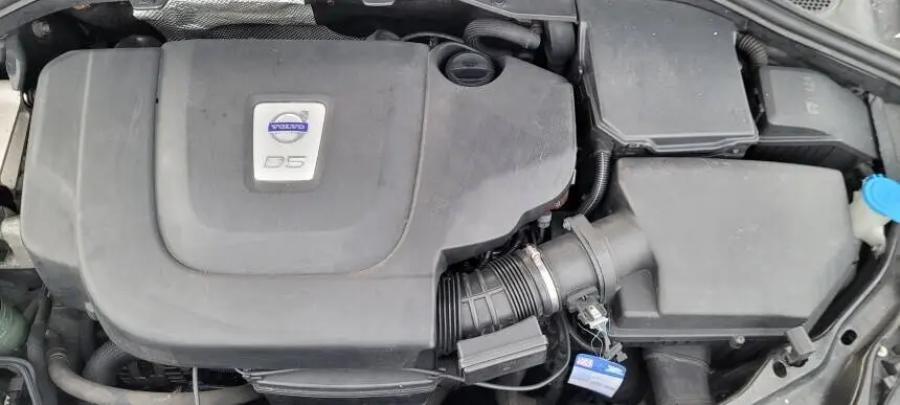 Pelēks Volvo XC60 2010 Rīga, ar dzinēja tilpumu 2.40 L un nobraukumu 214 tūkst. km par 10200 €, foto 21 vietnē AUTOMOTO.COM.LV