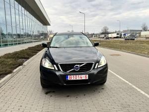Серый Вольво ХС60 2010 в Резекне, объемом двигателя 2.00 л и пробегом 280 тыс. км за 7900 €, фото 4 на AUTOMOTO.COM.LV