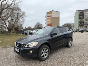 Grey Volvo XC60 2010 in Ventspils, with an engine capacity of 2.40 L and mileage of 318 thousand km for 6900 €, photo  on AUTOMOTO.COM.LV