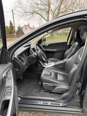 Pelēks Volvo XC60 2010 Ventspils, ar dzinēja tilpumu 2.40 L un nobraukumu 318 tūkst. km par 6900 €, foto 10 vietnē AUTOMOTO.COM.LV