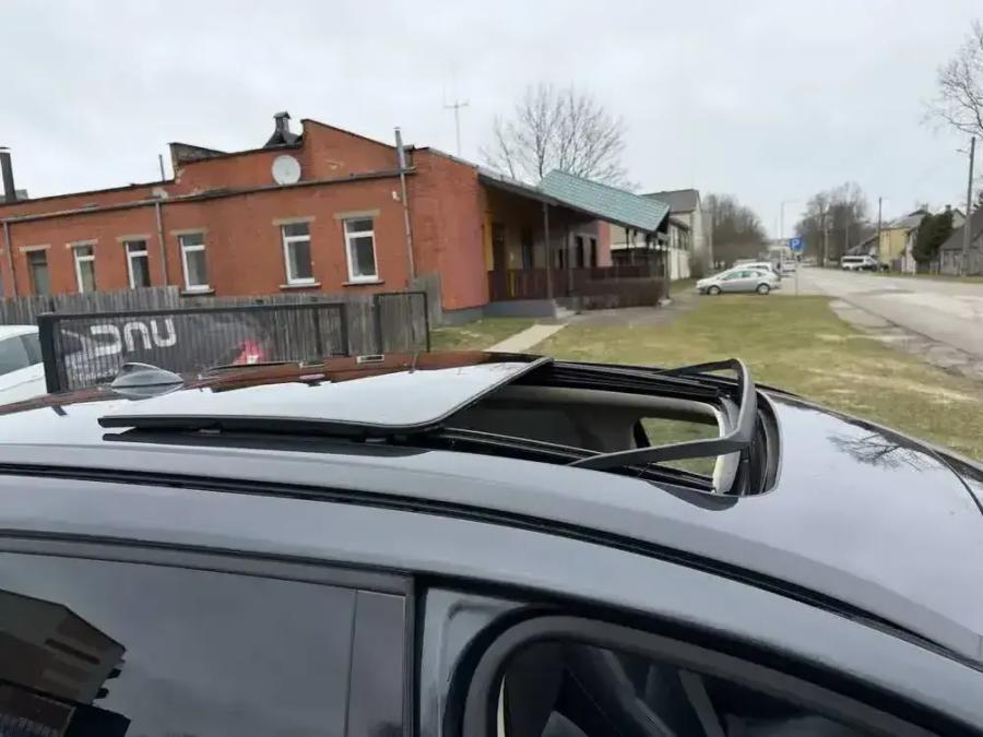 Pelēks Volvo XC60 2010 Ventspils, ar dzinēja tilpumu 2.40 L un nobraukumu 318 tūkst. km par 6900 €, foto 22 vietnē AUTOMOTO.COM.LV