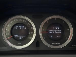 Grey Volvo XC60 2010 in Jelgava, with an engine capacity of 2.40 L and mileage of 255 thousand km for 9250 €, photo 20 on AUTOMOTO.COM.LV