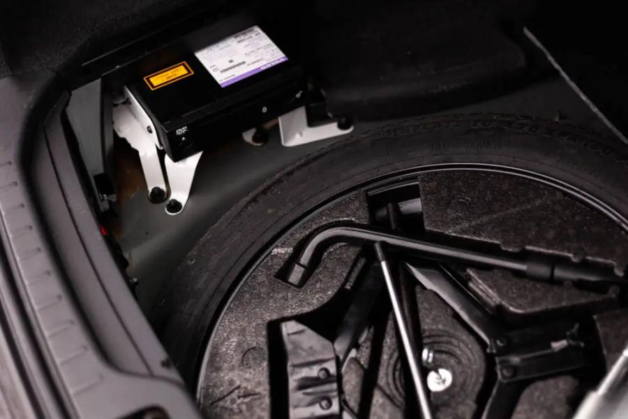Pelēks Volvo XC60 2010 Rīga, ar dzinēja tilpumu 2.00 L un nobraukumu 203 tūkst. km par 9495 €, foto 9 vietnē AUTOMOTO.COM.LV