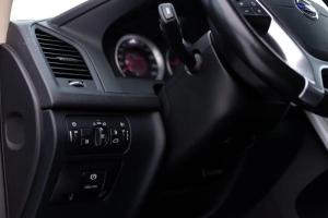 Pelēks Volvo XC60 2010 Rīga, ar dzinēja tilpumu 2.00 L un nobraukumu 203 tūkst. km par 9495 €, foto 19 vietnē AUTOMOTO.COM.LV