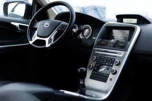 Pelēks Volvo XC60 2010 Rīga, ar dzinēja tilpumu 2.00 L un nobraukumu 203 tūkst. km par 9495 €, foto 24 vietnē AUTOMOTO.COM.LV