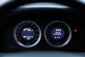 Pelēks Volvo XC60 2010 Rīga, ar dzinēja tilpumu 2.00 L un nobraukumu 203 tūkst. km par 9495 €, foto 29 vietnē AUTOMOTO.COM.LV