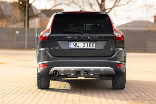 Pelēks Volvo XC60 2010 Jelgava, ar dzinēja tilpumu 2.40 L un nobraukumu 347 tūkst. km par 8900 €, foto 6 vietnē AUTOMOTO.COM.LV