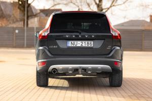 Pelēks Volvo XC60 2010 Rīga, ar dzinēja tilpumu 2.40 L un nobraukumu 347 tūkst. km par 8900 €, foto 7 vietnē AUTOMOTO.COM.LV